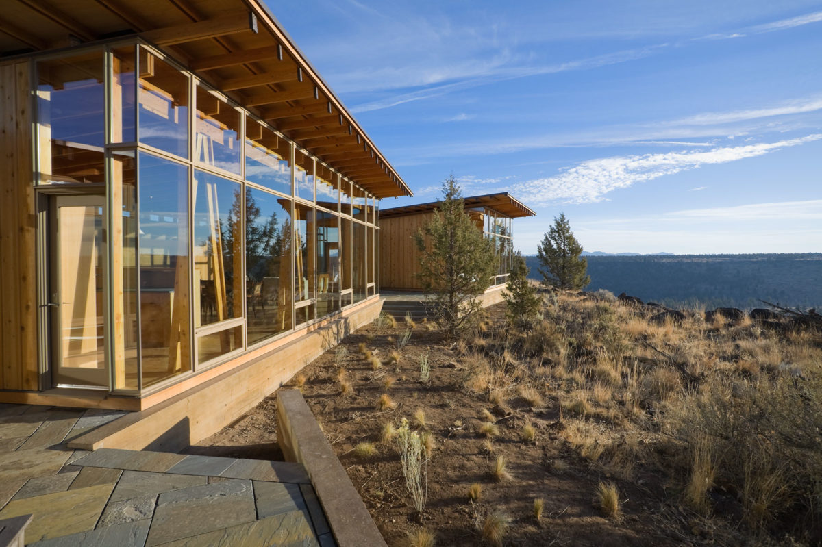 Famous Tree Residence - R&H Construction