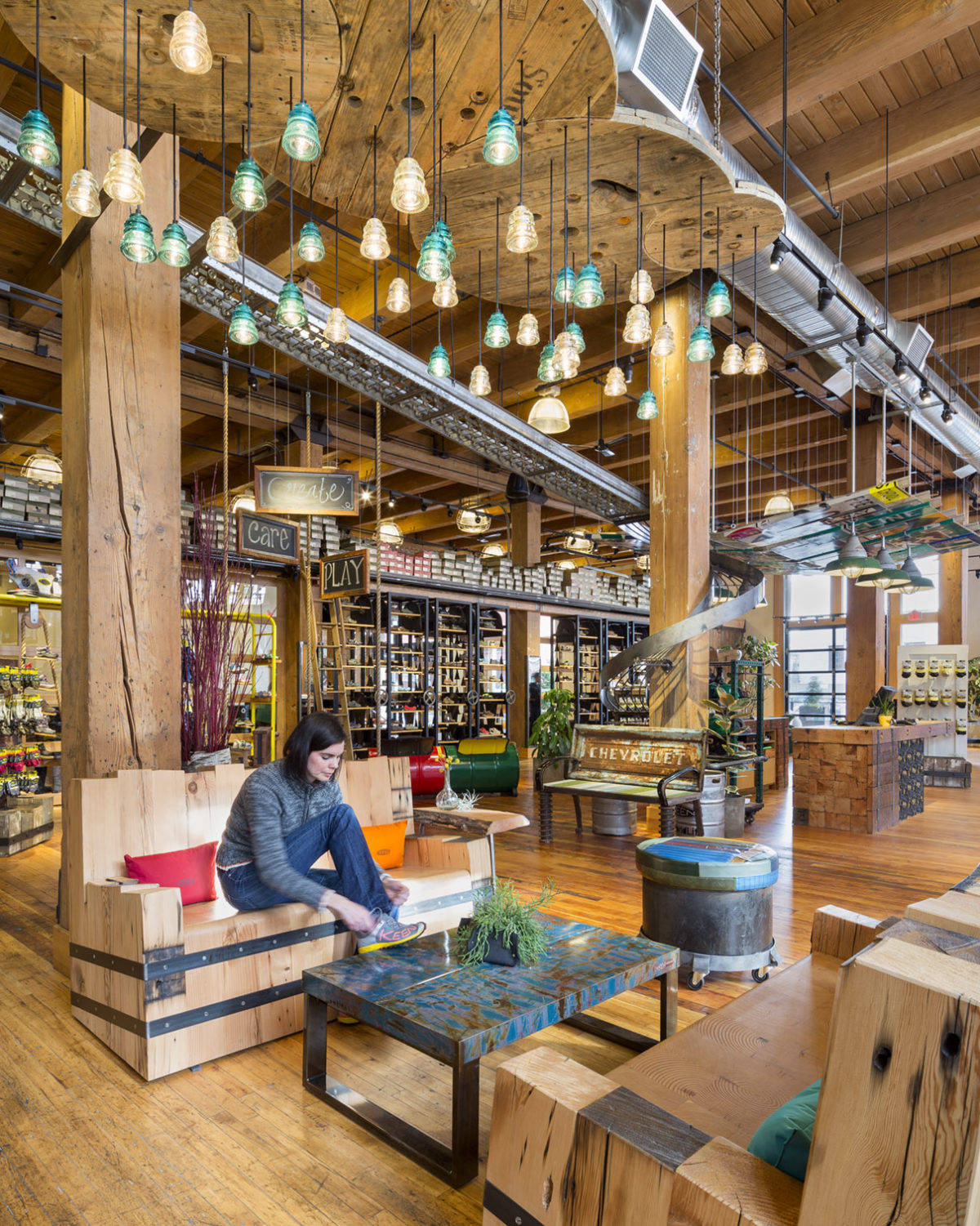 KEEN Headquarters - R&H Construction