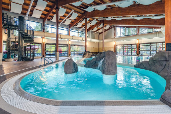 Sunriver Resort Aquatic Center at the Cove - R&H Construction | Office